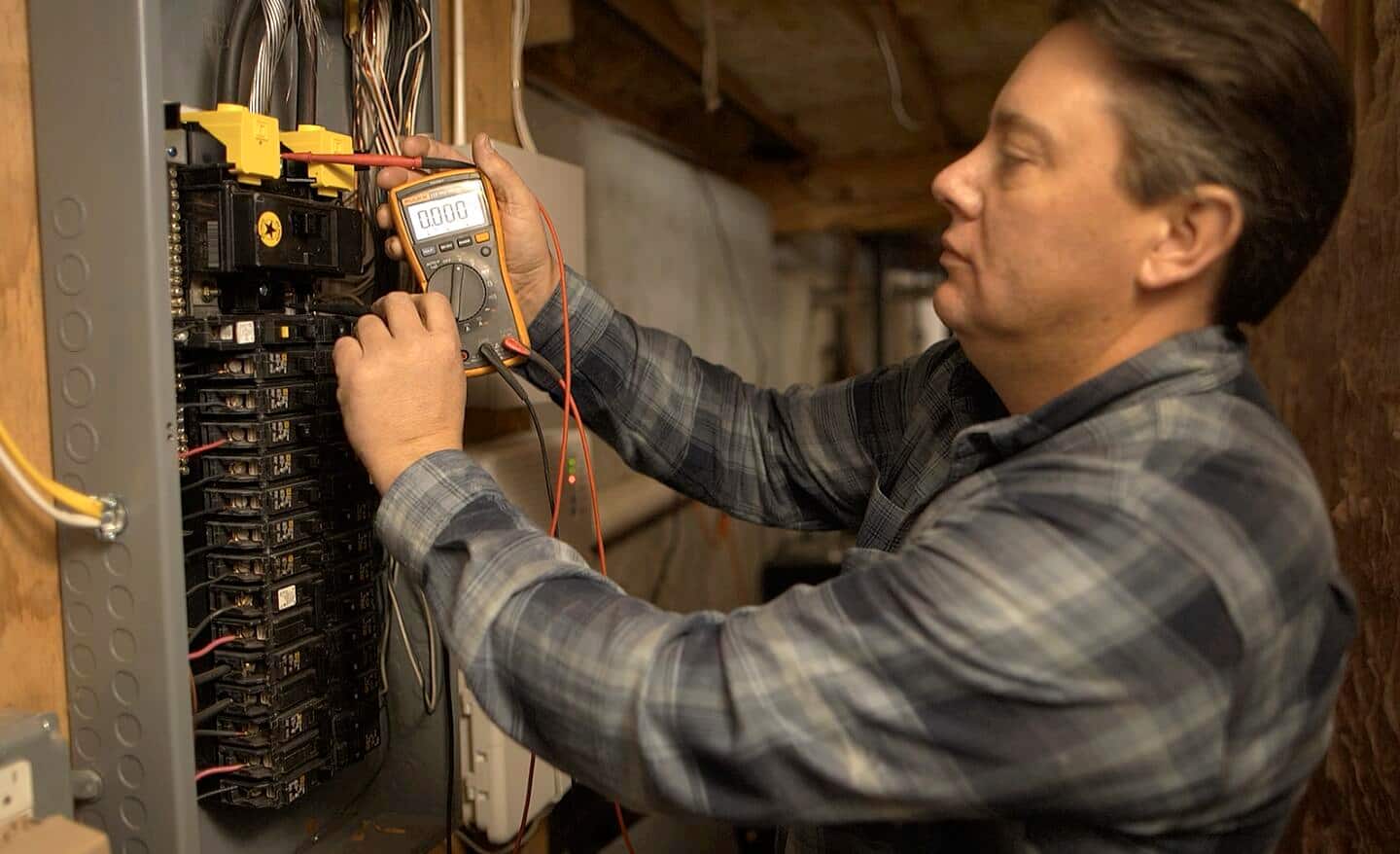 Replace circuit breaker store